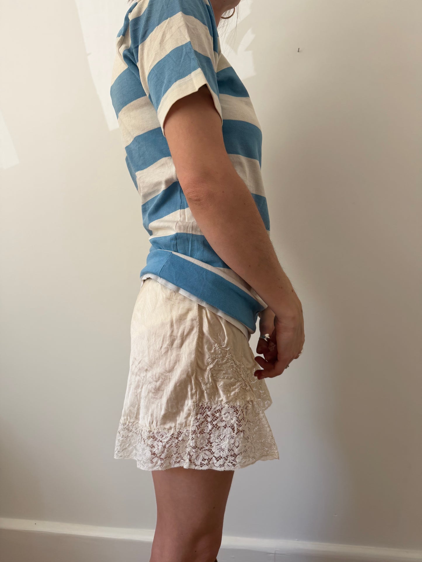 60s Striped Blue Tee – The Wanderly
